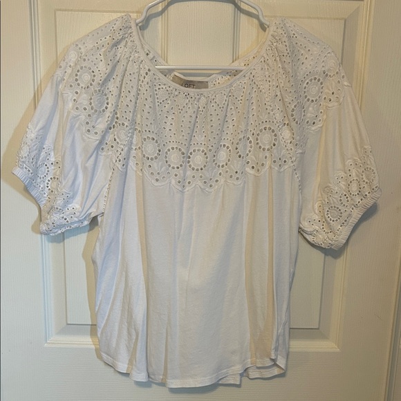 LOFT | Tops | Loft White Eyelet Cutout Bubble Sleeve Top Womens Medium ...